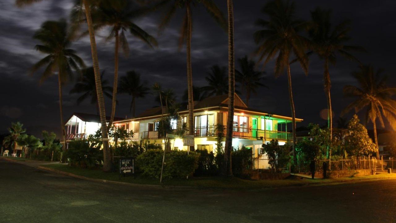 Our Big Gay Adventure in Fiji: Day by Day - Boys Away